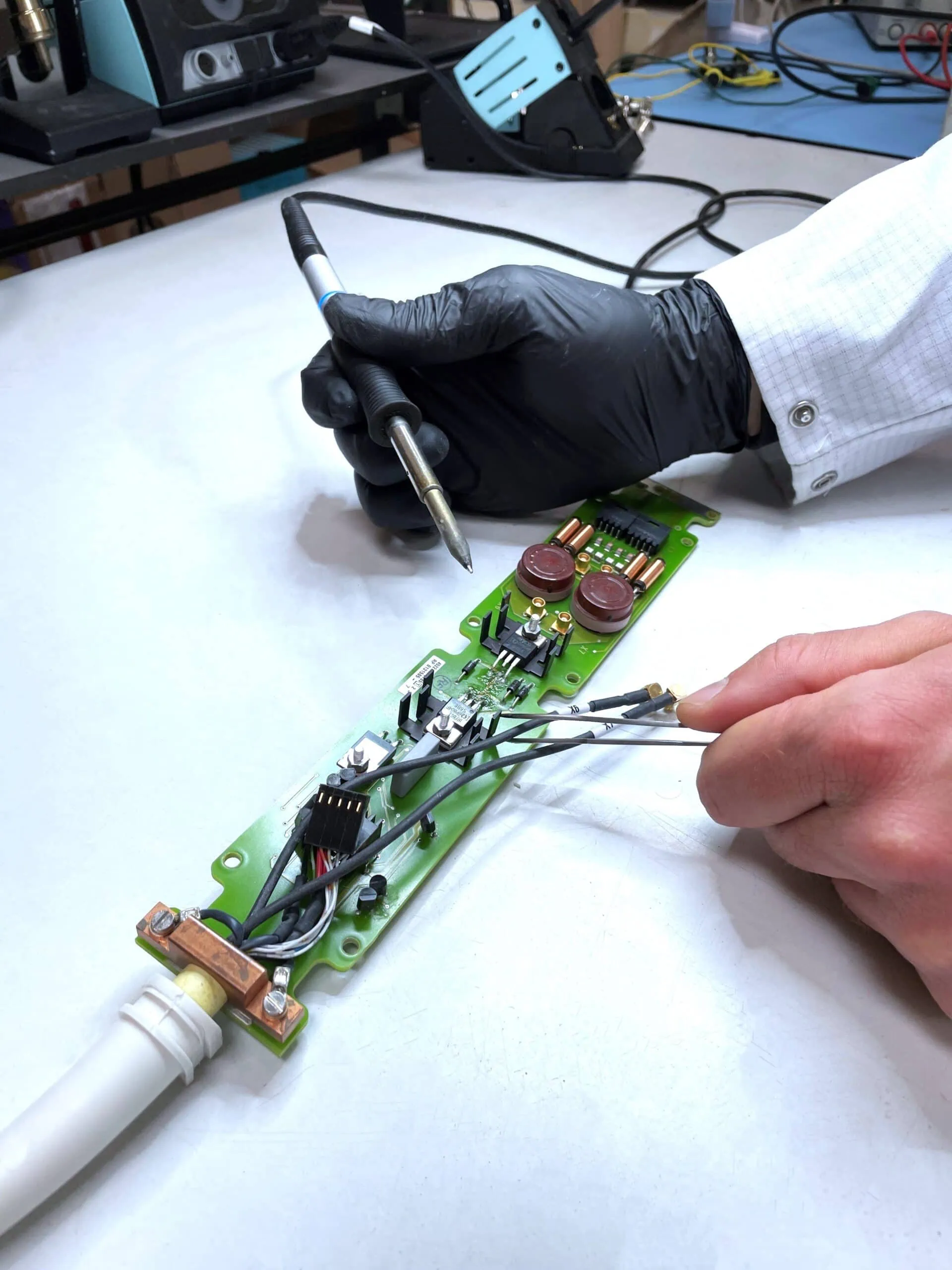 An Easy Guide to MRI Coils Types - DirectMed Imaging